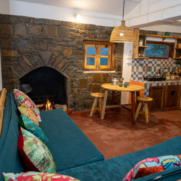 Stay – Konyak Tea Retreat